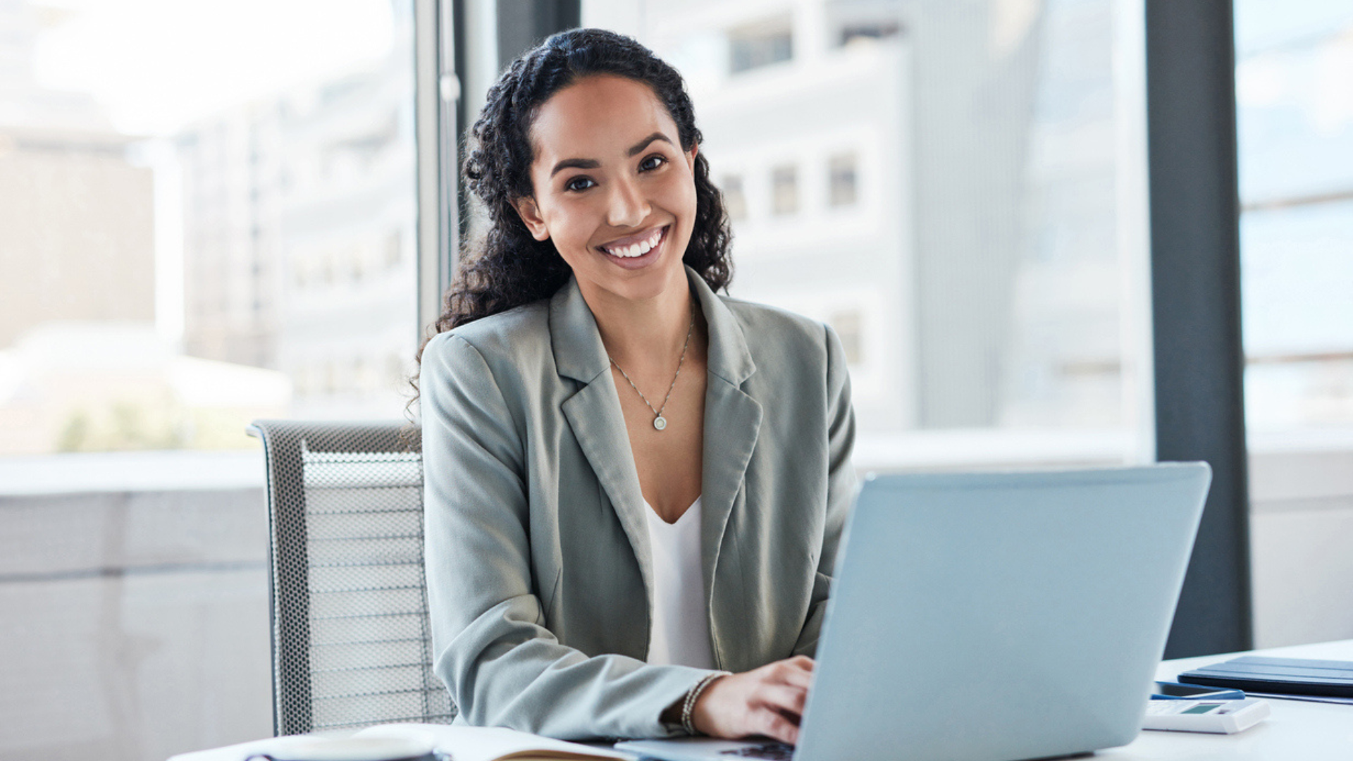 How to Become a Top Executive Assistant in Canada: Skills, Certifications and Jobs | Altis ...